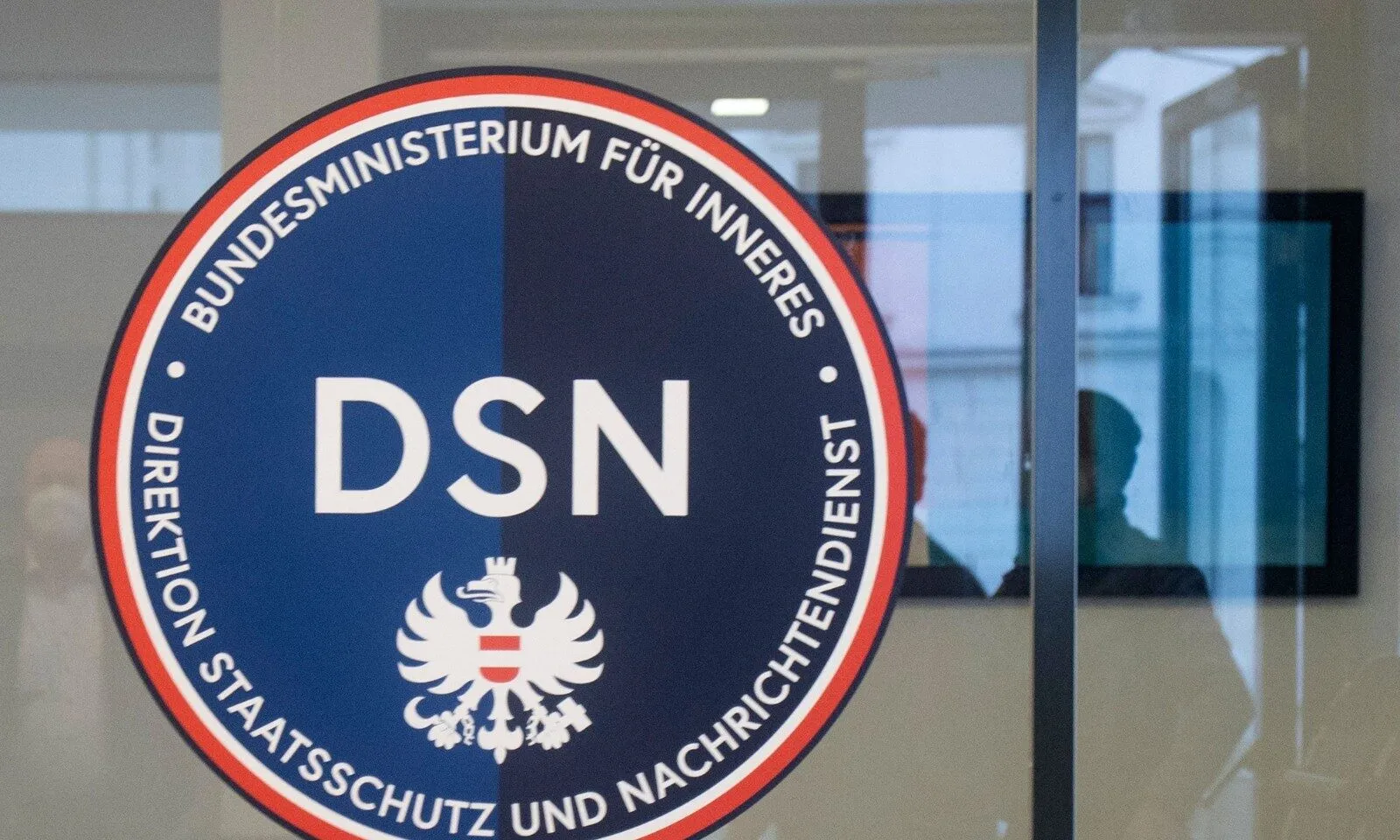 Paukenschlag im Staatsschutz: DSN-Maulwurf gesteht alles! - exxtra24.at